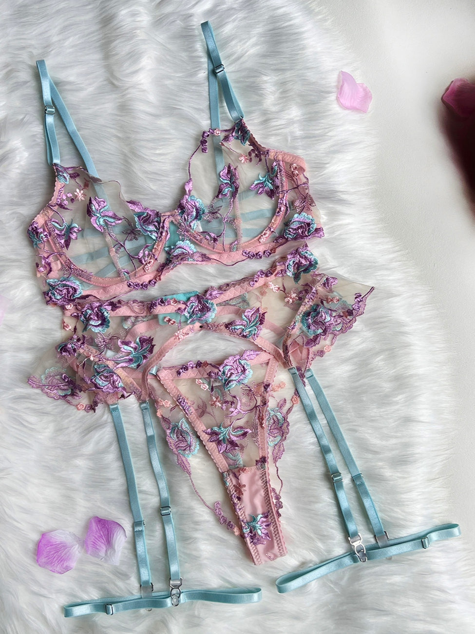 LENCERÍA – Mimi ️